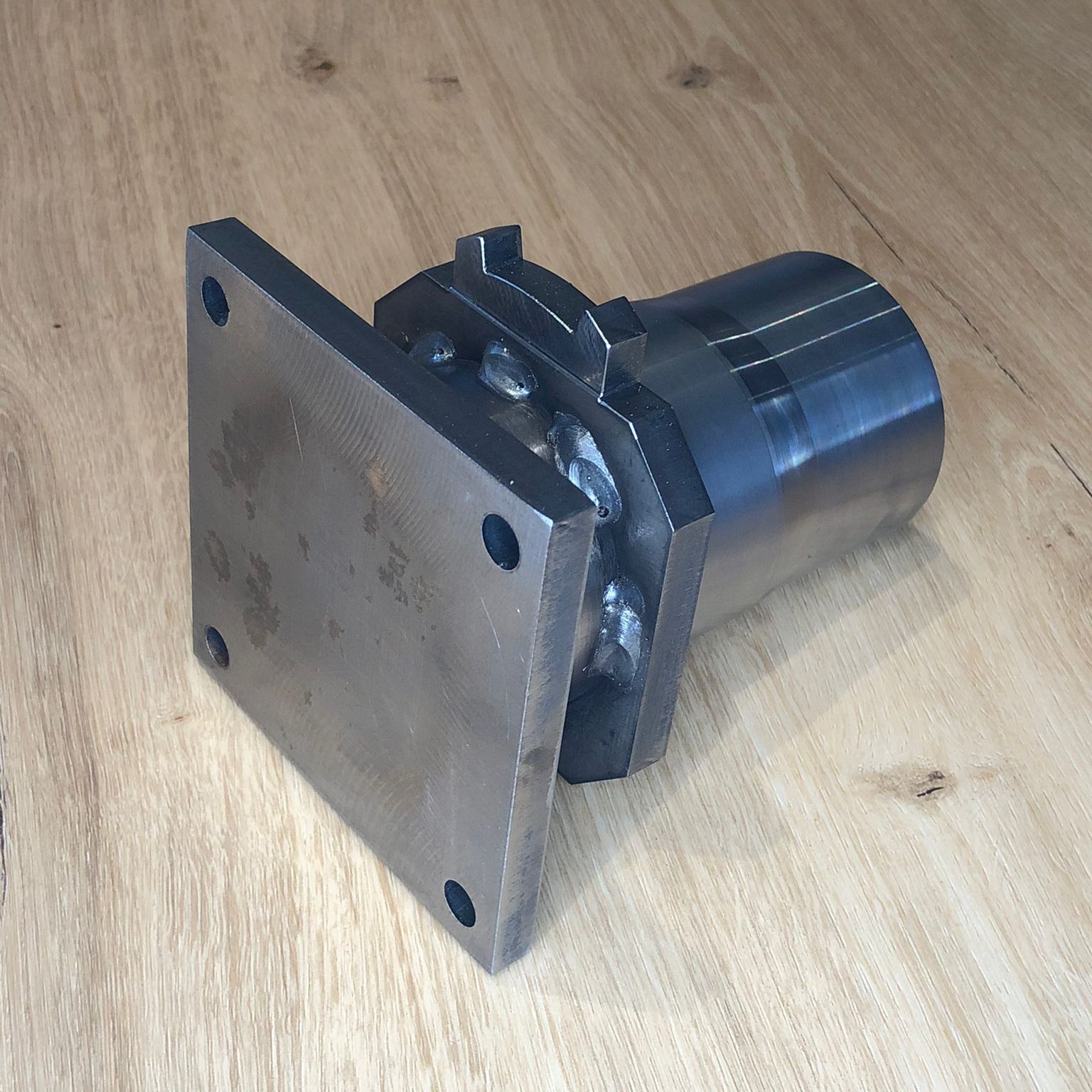 Anbaustutzen zu Motormäher Aebi CC, HC und TC07 - HOFST TECHNIK